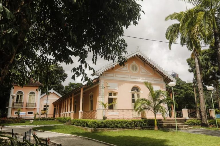 Classic Hall - Recife Mais - Descubra a Alma e o Pulso de Recife.